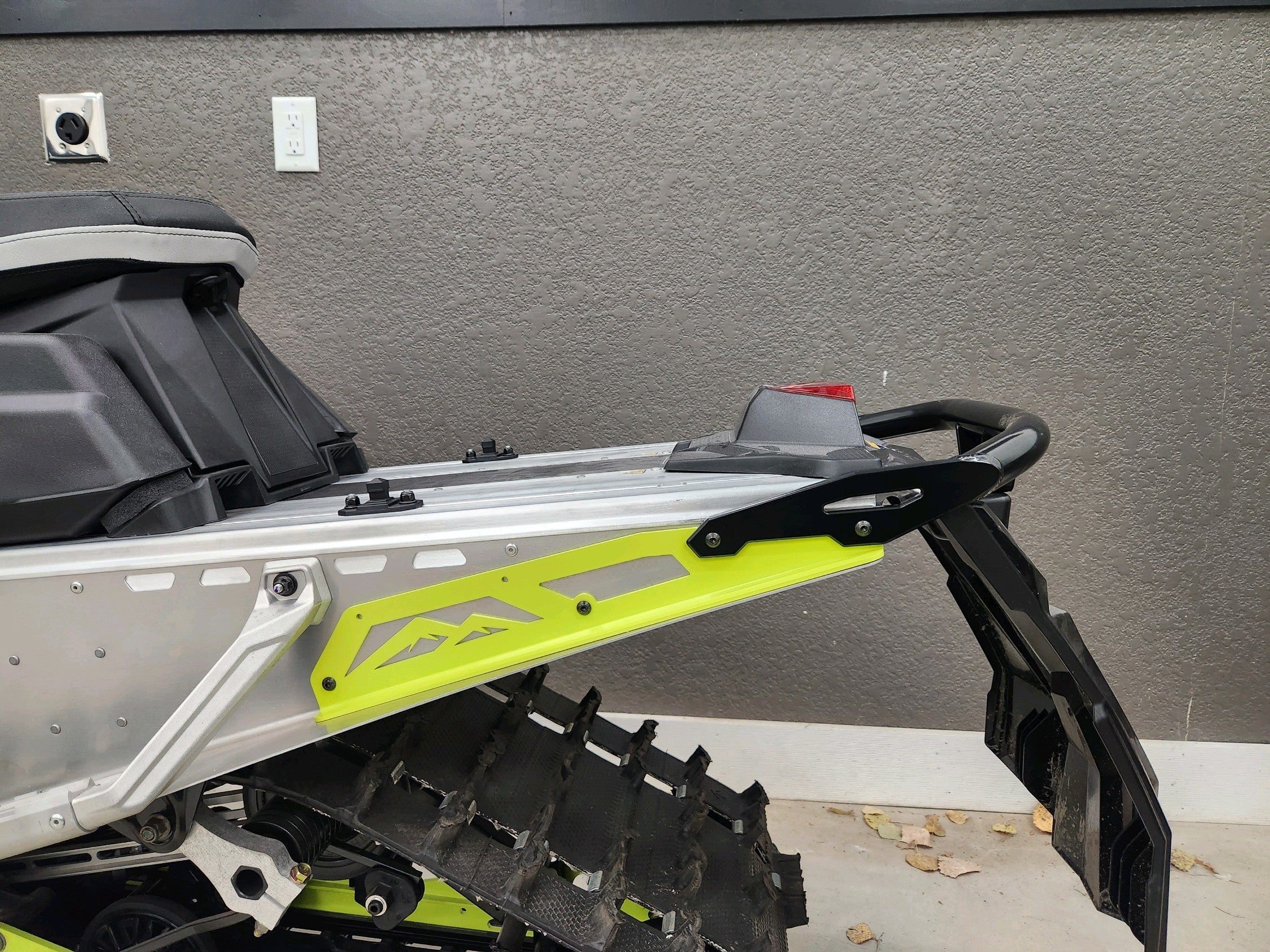 POLARIS AXYS/MATRYX 129/137 EXO REAR BUMPER – Cycles and Sleds